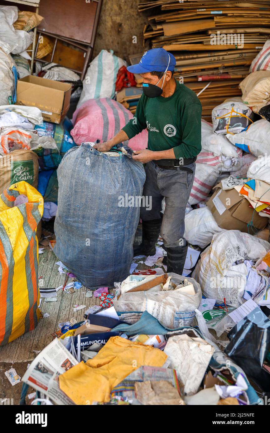 Scavenger man hi-res stock photography and images - Alamy