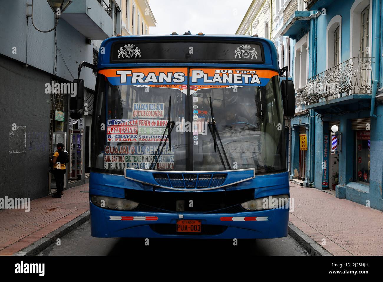 Bus in ecuador hi-res stock photography and images - Alamy