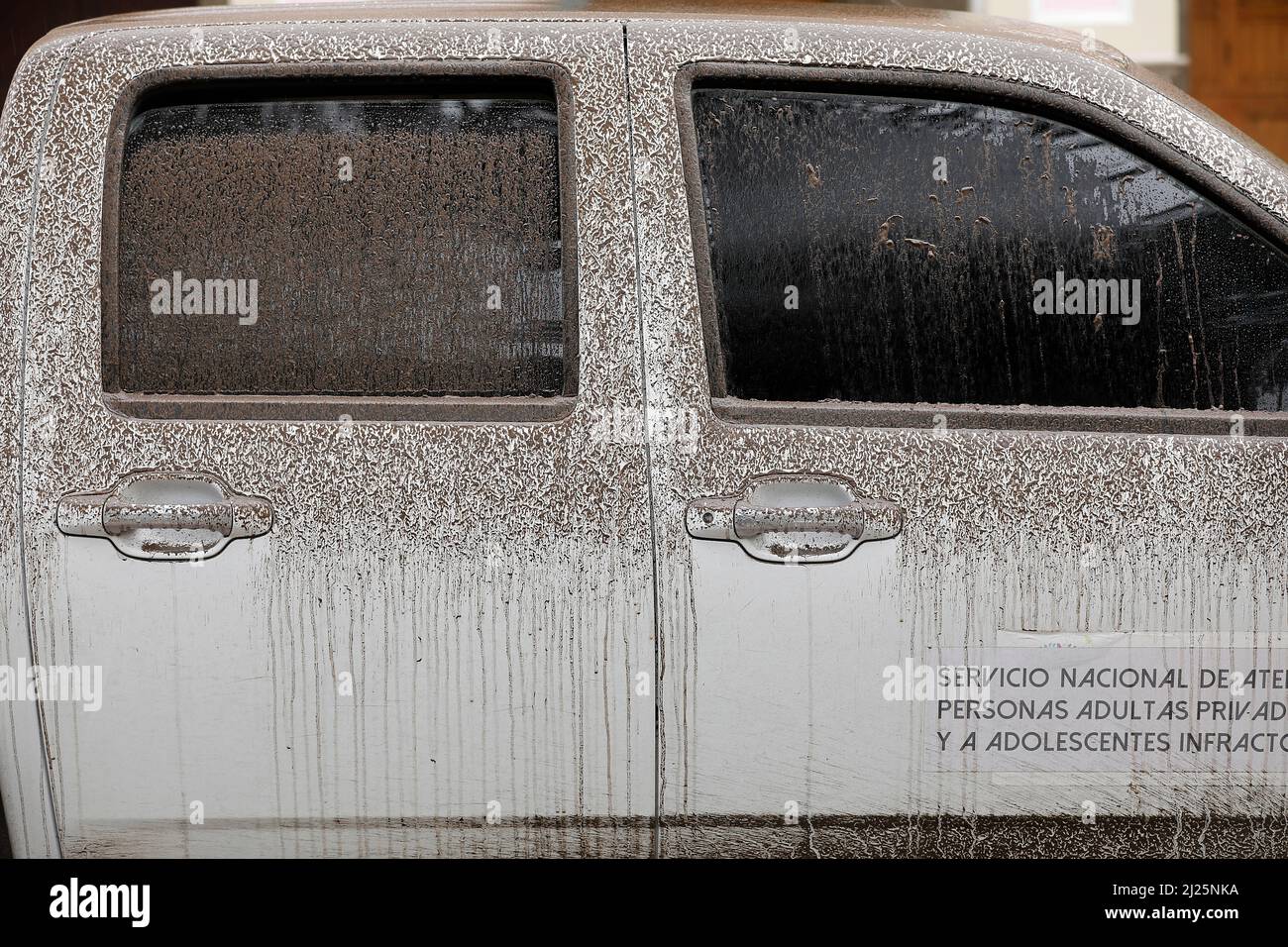 Ash car volcano hi-res stock photography and images - Alamy