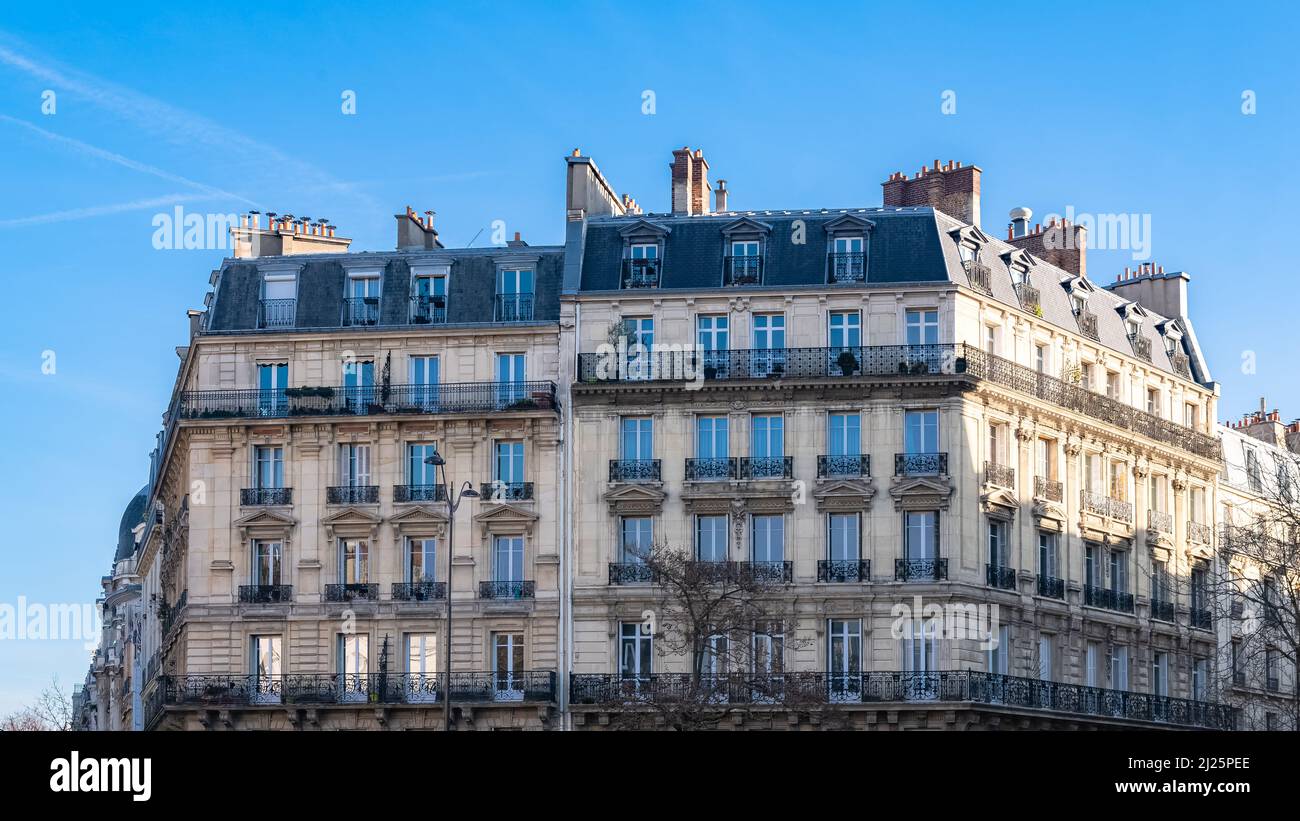 Paris, beautiful building, place Gambetta in the 20e district Stock ...