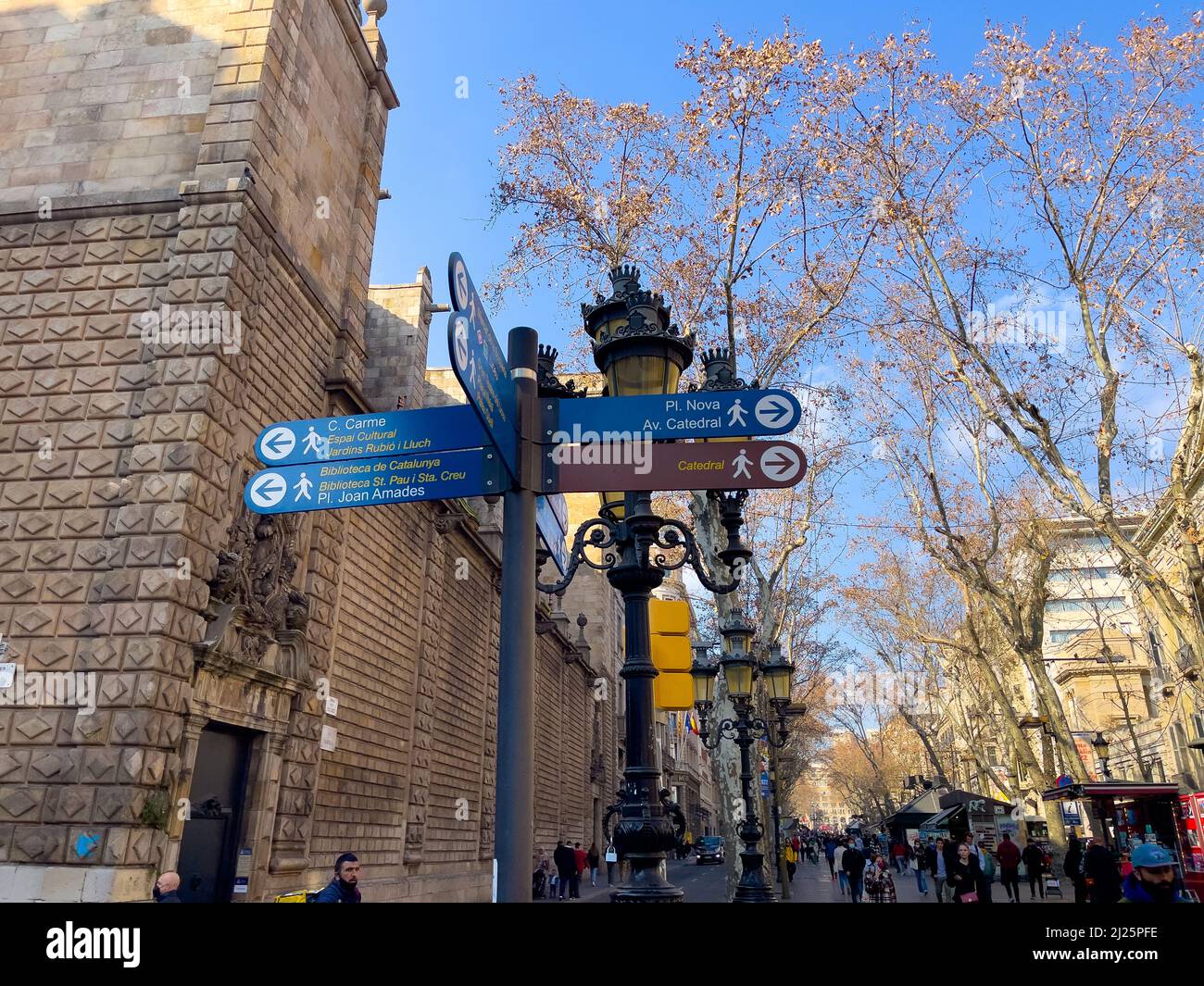 Guidance signs in the streets of Barcelona Stock Photo - Alamy
