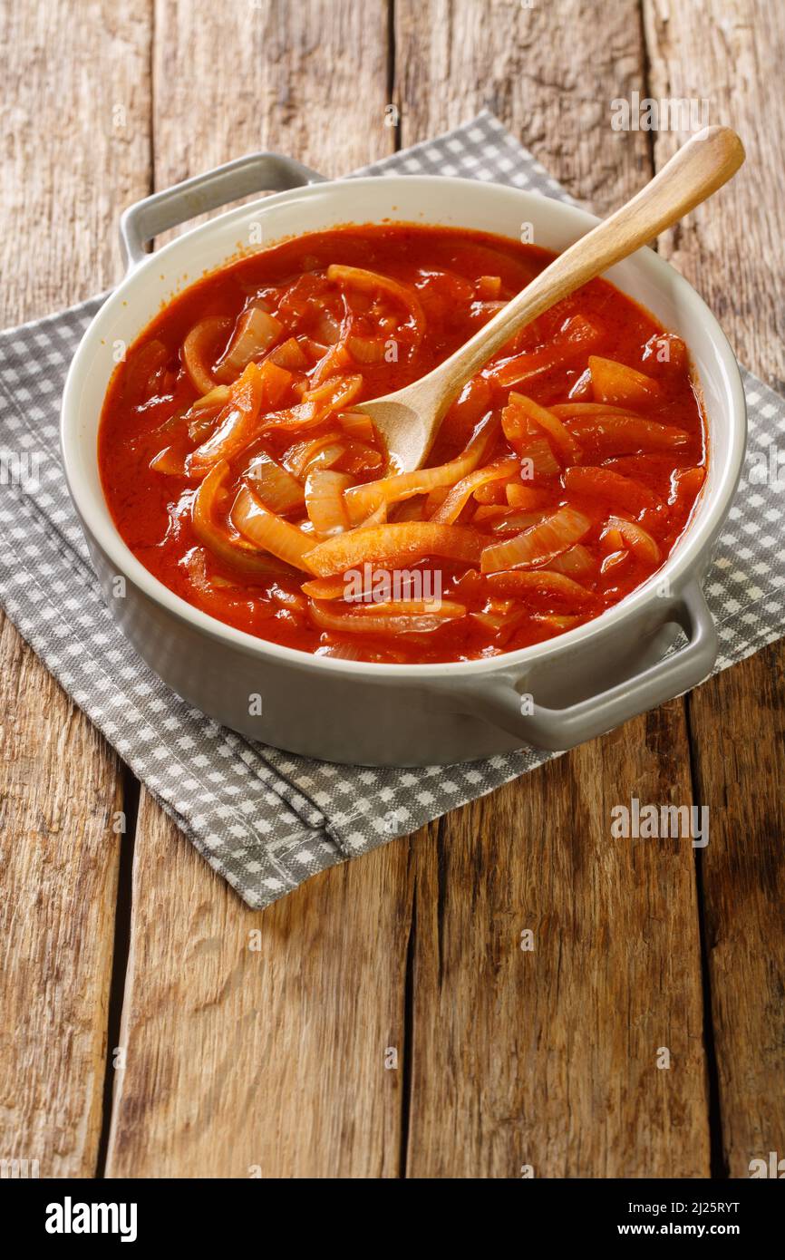 Onion ragout pot hi-res stock photography and images - Alamy