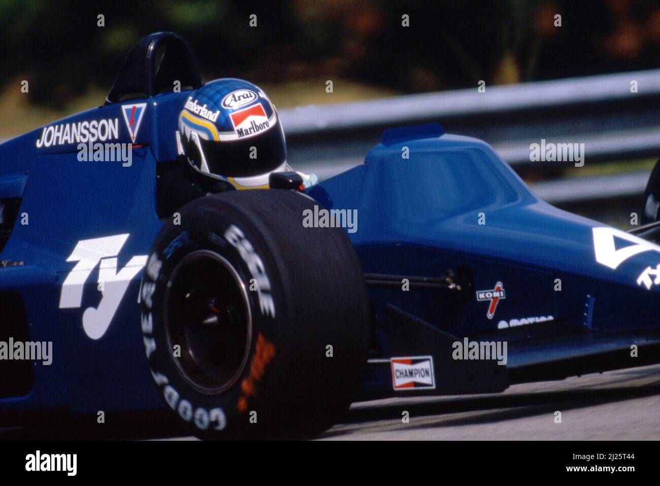 Stefan Johansson (SWE) Tyrrell 012 Ford Cosworth Stock Photo - Alamy