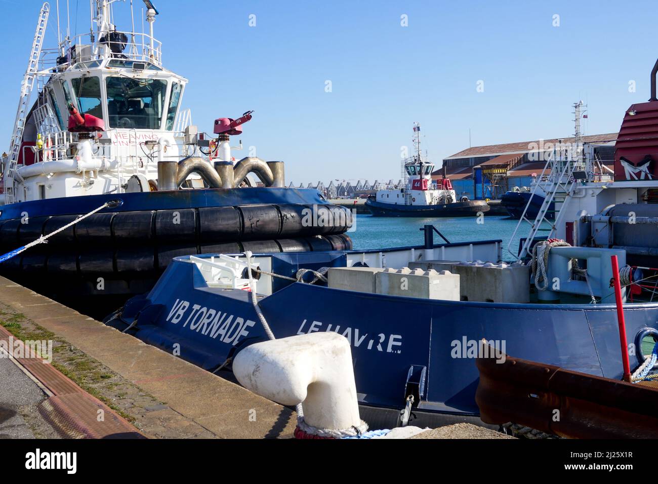 Tug, Dunkirk harbor, Dunkirk, Nord, Hauts-de-France, France Stock Photo ...