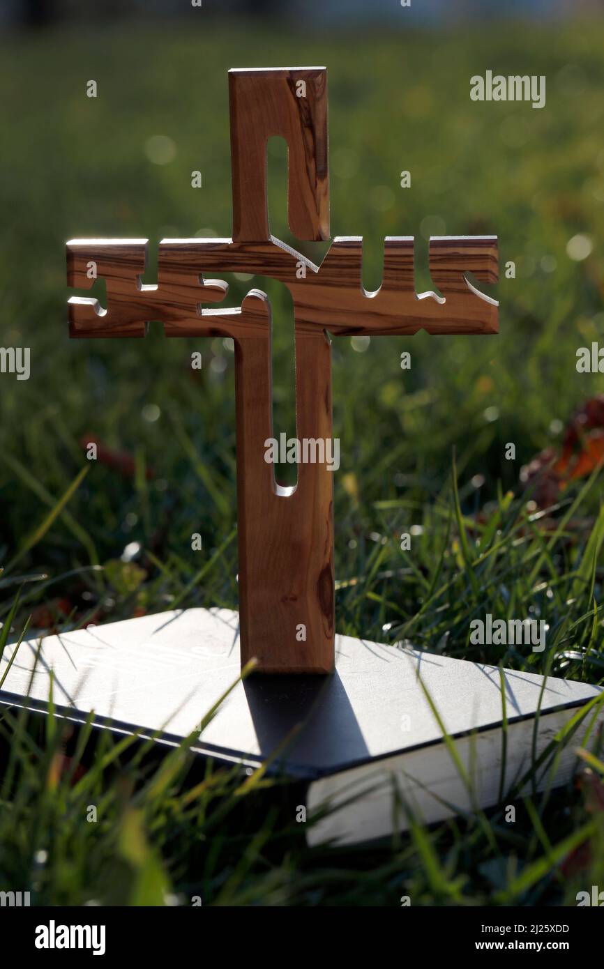Croix catholique romaine hi-res stock photography and images - Alamy