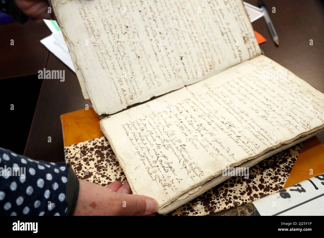 City hall. Old wedding registration book Stock Photo - Alamy