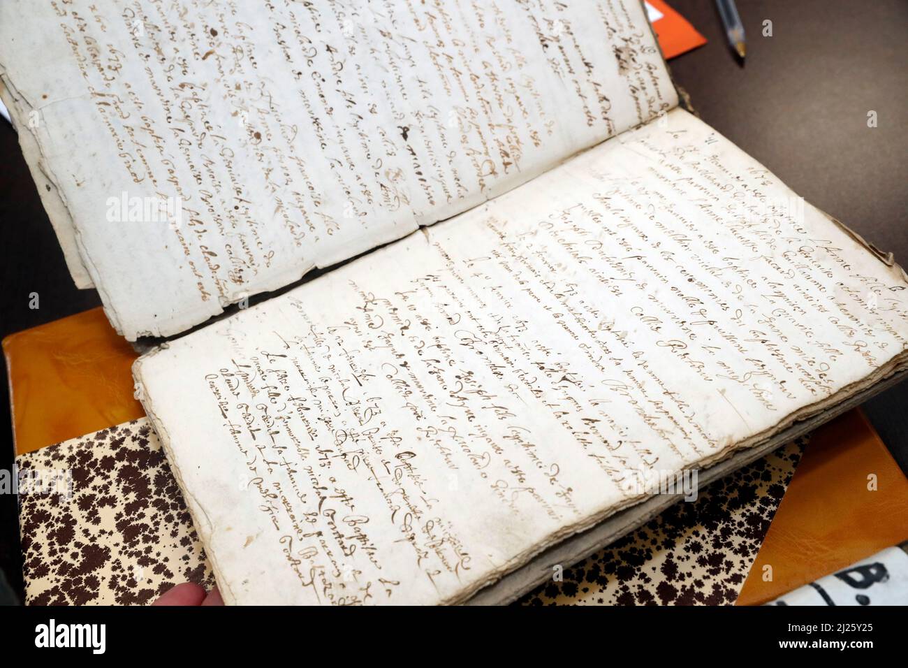 City hall. Old wedding registration book Stock Photo - Alamy