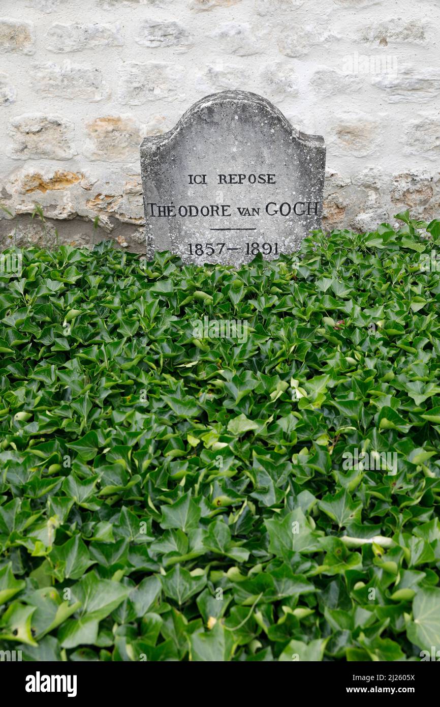 Painter Van Gogh's tomb in Auvers-sur-Oise, France Stock Photo - Alamy