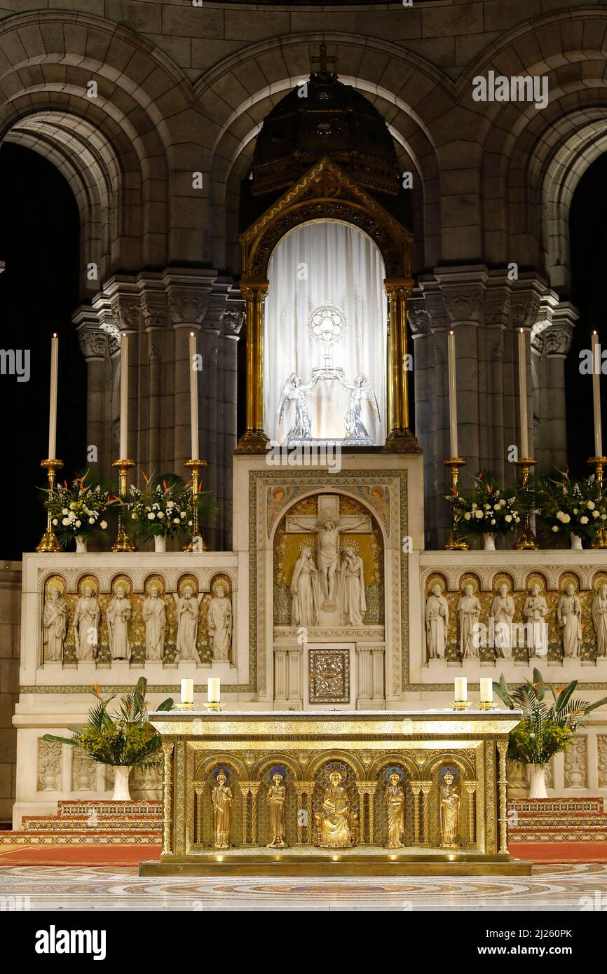 Basilica of the Sacred Heart, Paris, France. Chancel Stock Photo - Alamy
