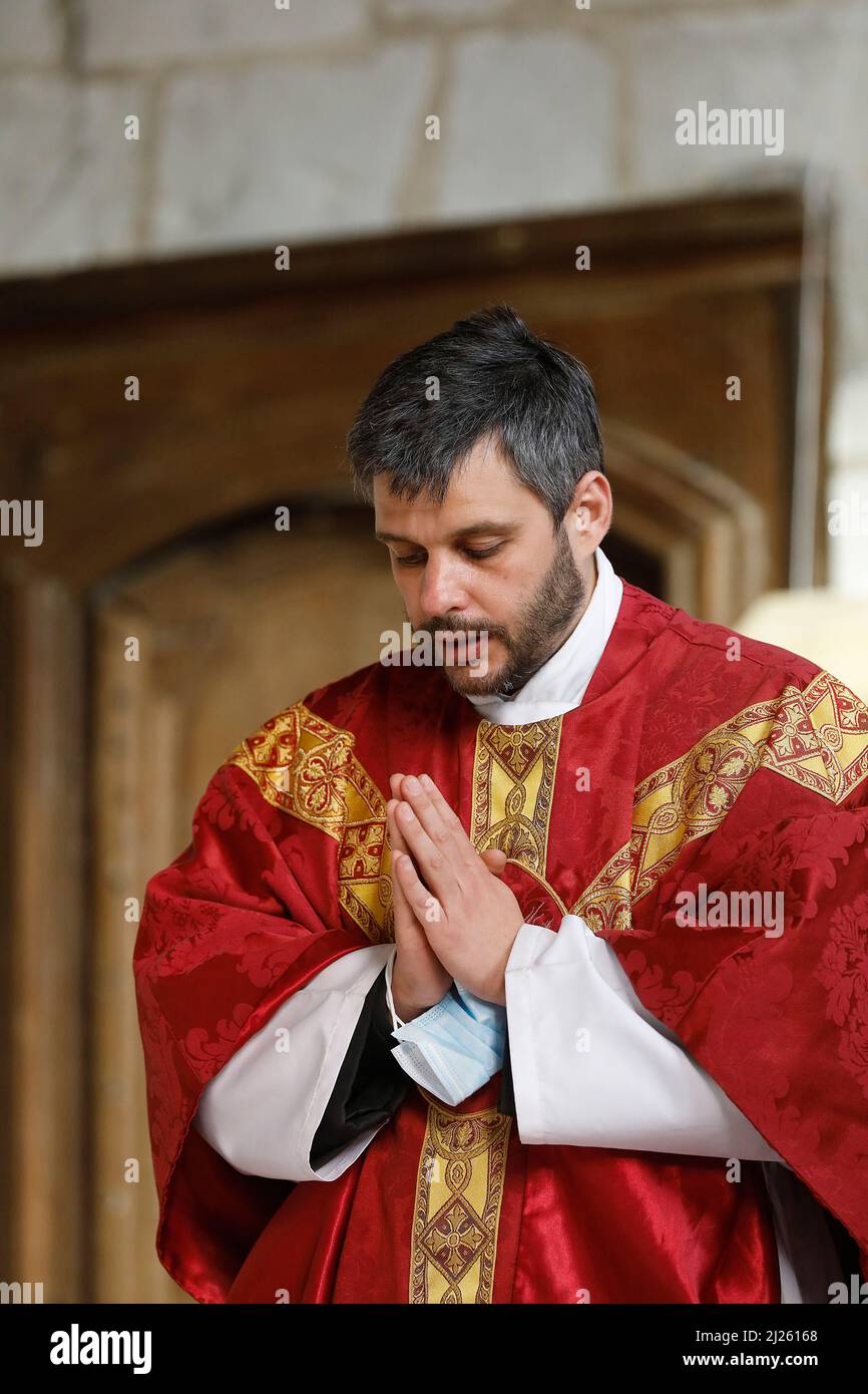 Catholic good friday service hi-res stock photography and images - Alamy