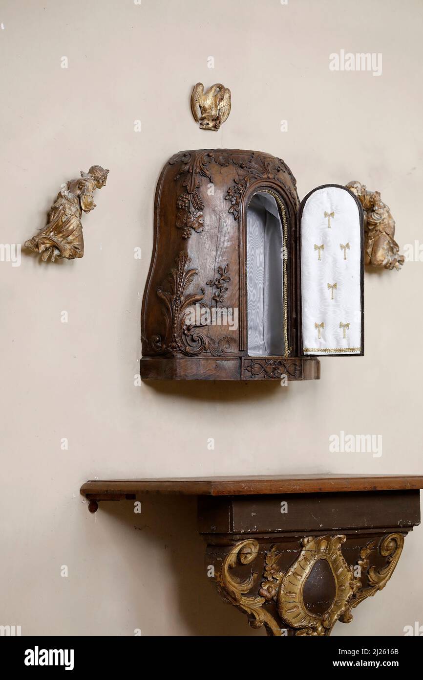 Catholic good friday service hi-res stock photography and images - Alamy