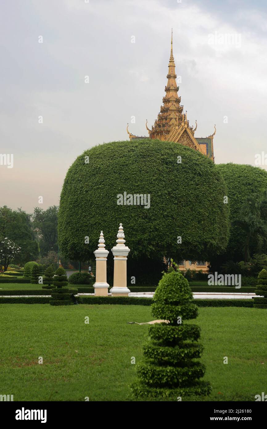 The spire of the Chanchhaya Pavilion, aka Moonlight Pavilion, Royal ...