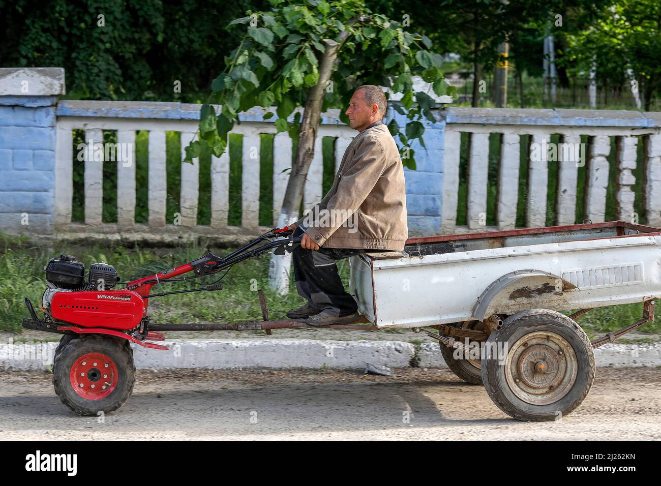 Tracteur avec remorque hi-res stock photography and images - Alamy