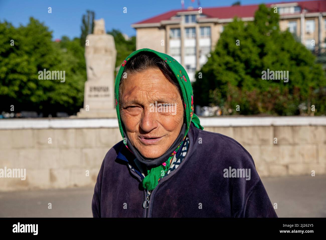 Gypsy woman in Soroca, the Roma capital of Moldova Stock Photo - Alamy