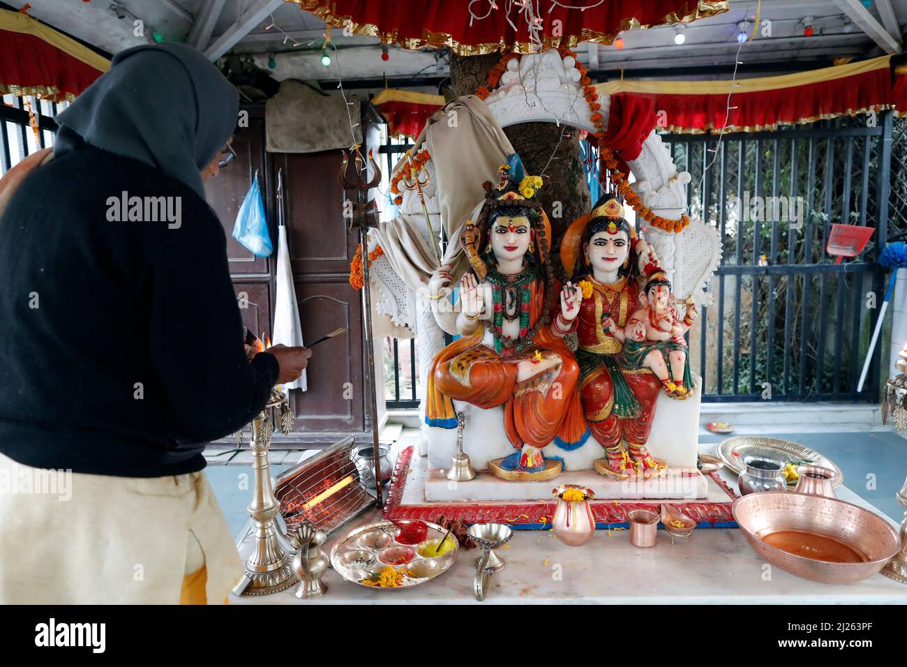Lord Shiva And His Wife Parvati High Resolution Stock Photography and ...