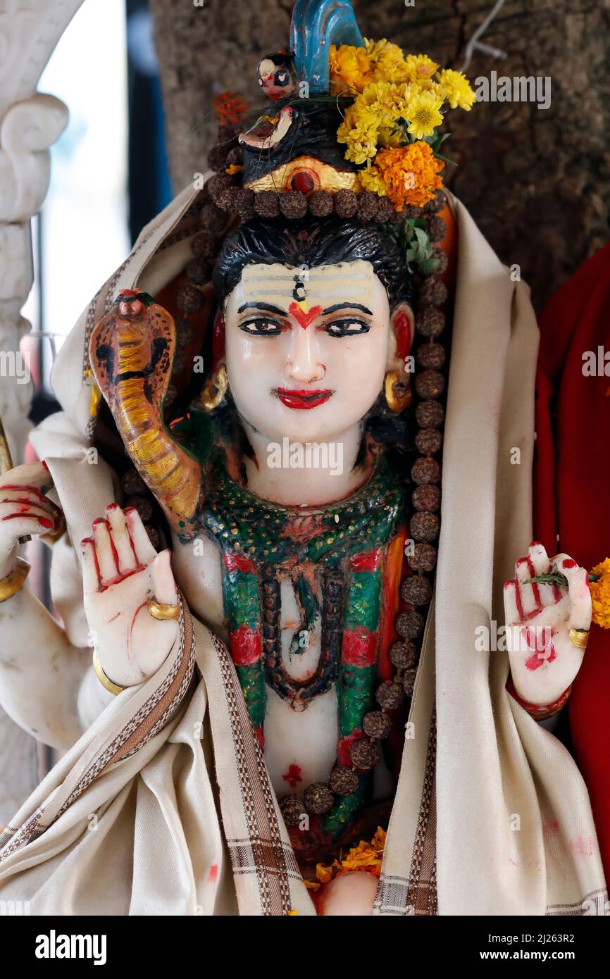 Lord shiva statue hi-res stock photography and images - Alamy