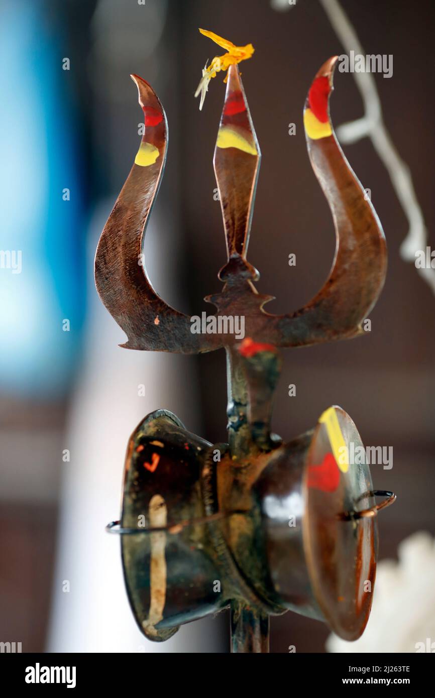 Sacred trident, weapon of Hindu god Shiva Stock Photo - Alamy