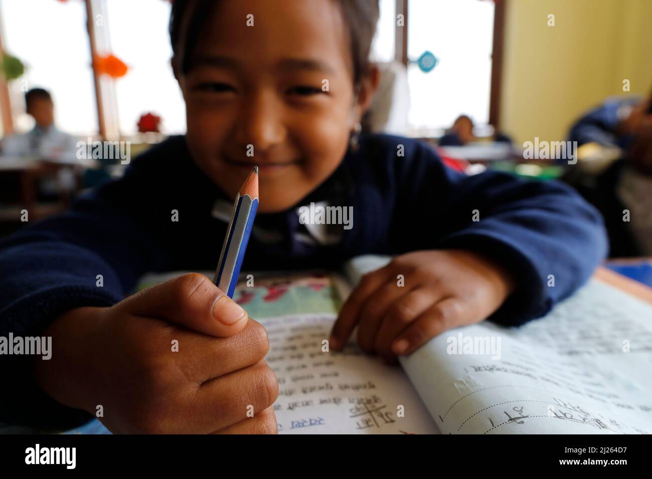 School in nepal hi-res stock photography and images - Alamy