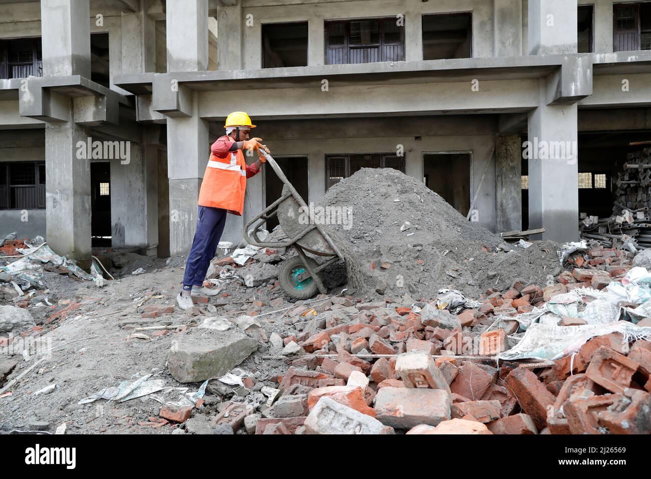 Hospital construction worker hi-res stock photography and images - Alamy