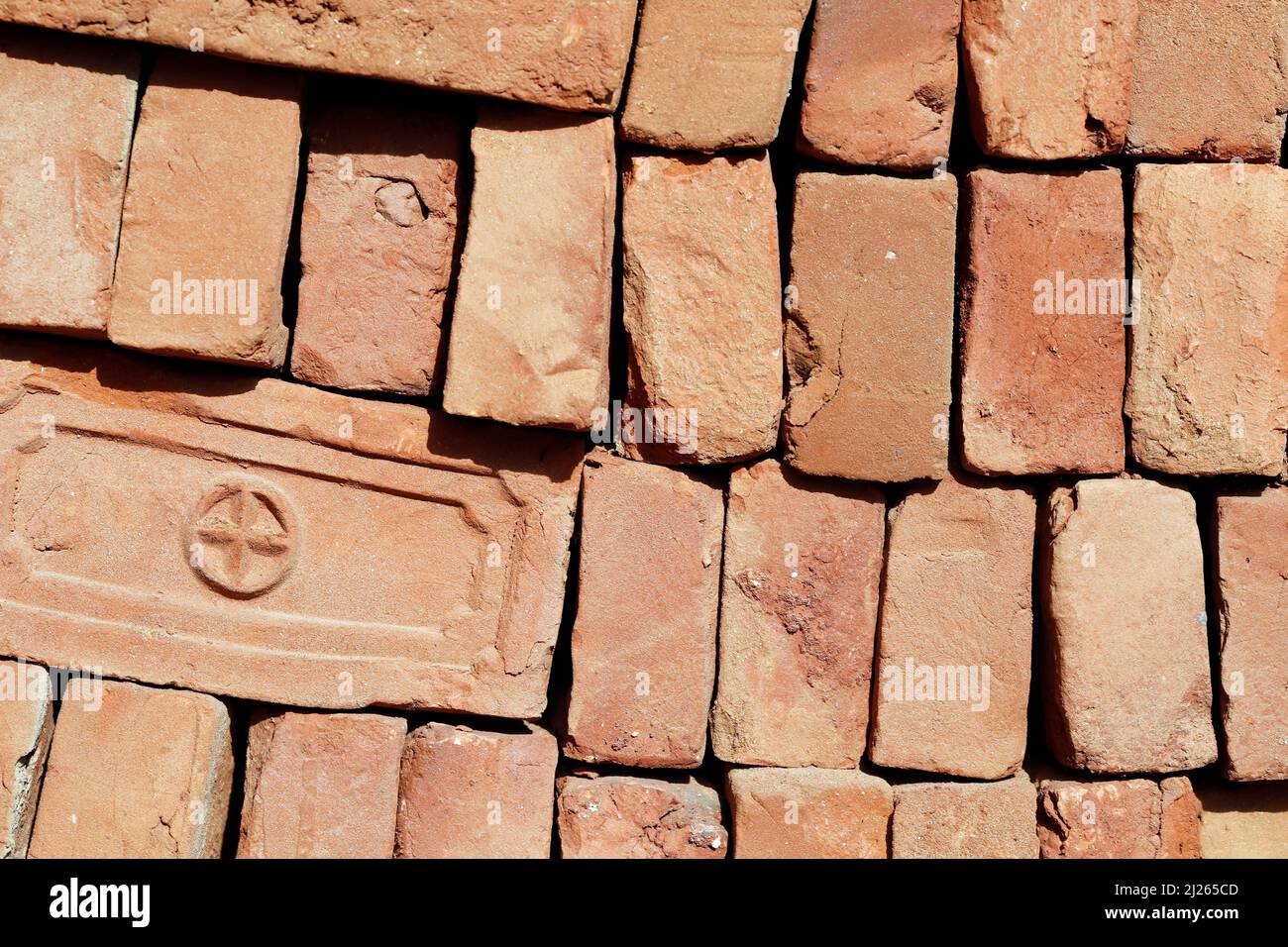 Construction site. A pile of building bricks Stock Photo - Alamy