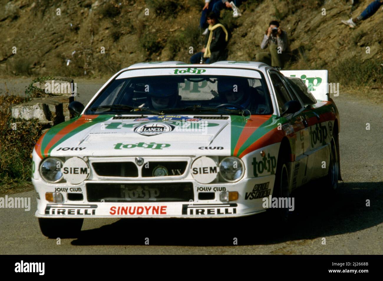 Dario Cerrato (ITA) Giuseppe Geppi Cerri (ITA) Lancia Rally 037 GrB ...