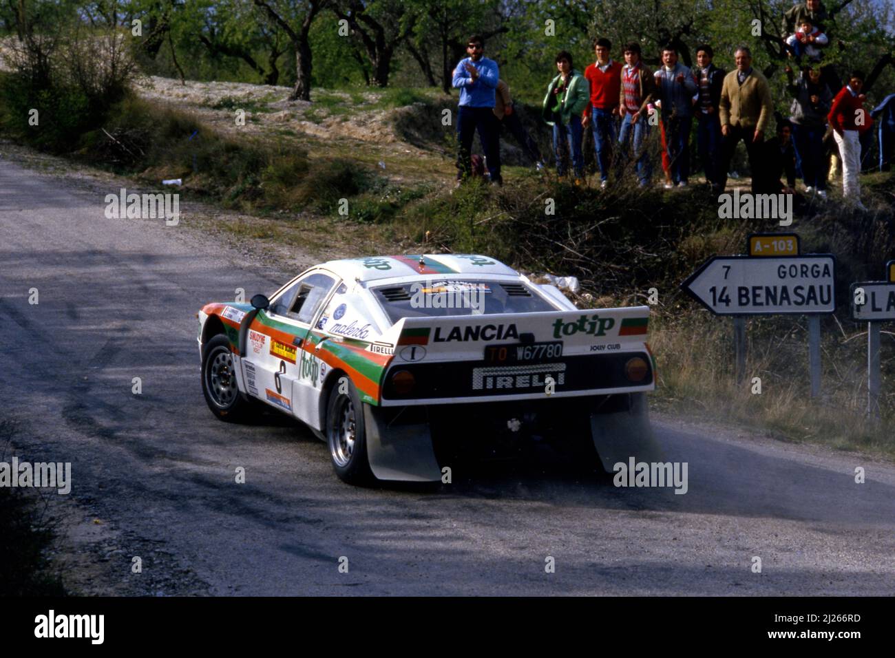 Dario Cerrato (ITA) Giuseppe Geppi Cerri (ITA) Lancia Rally 037 GrB ...