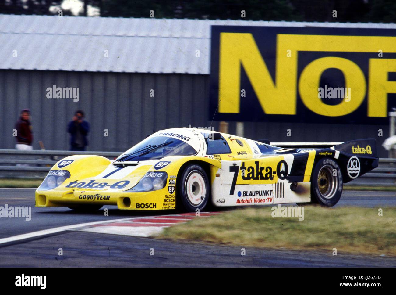 Klaus Ludwig (GER) Paolo Barilla (ITA) John Winter (GER) Porsche 956B ...