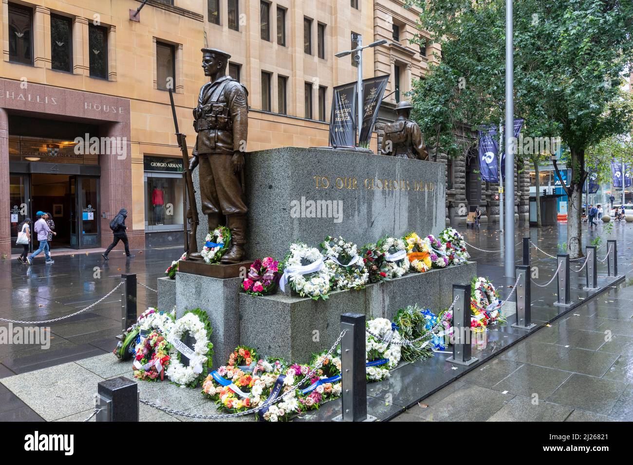 The Sydney Cenotaph in Martin Place a centrepiece for remembrance ...
