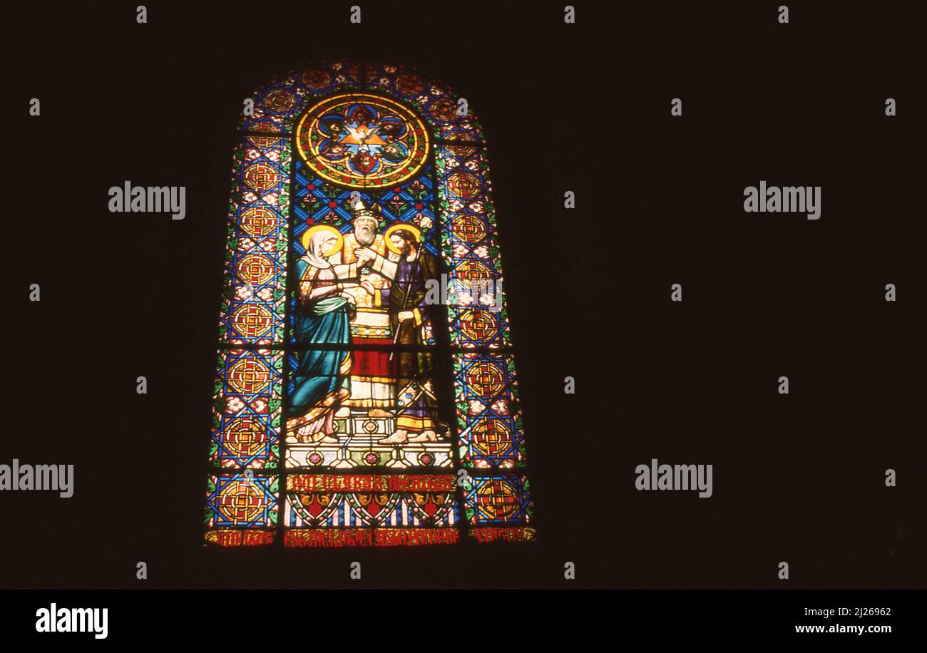 Light passing through glass hi-res stock photography and images - Alamy