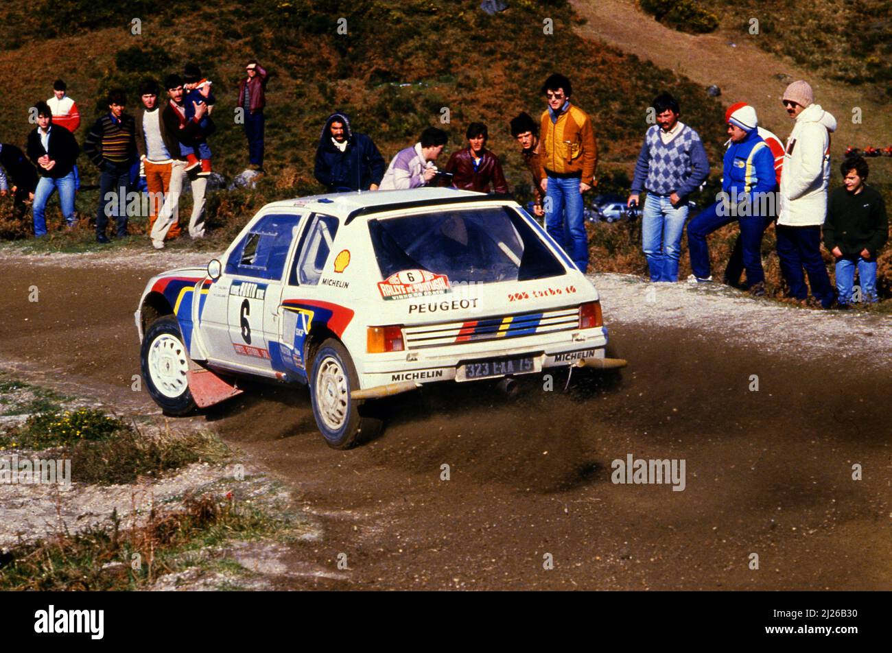 Timo Salonen (FIN) Seppo Harjanne (FIN) Peugeot 205 Turbo 16 GrB ...