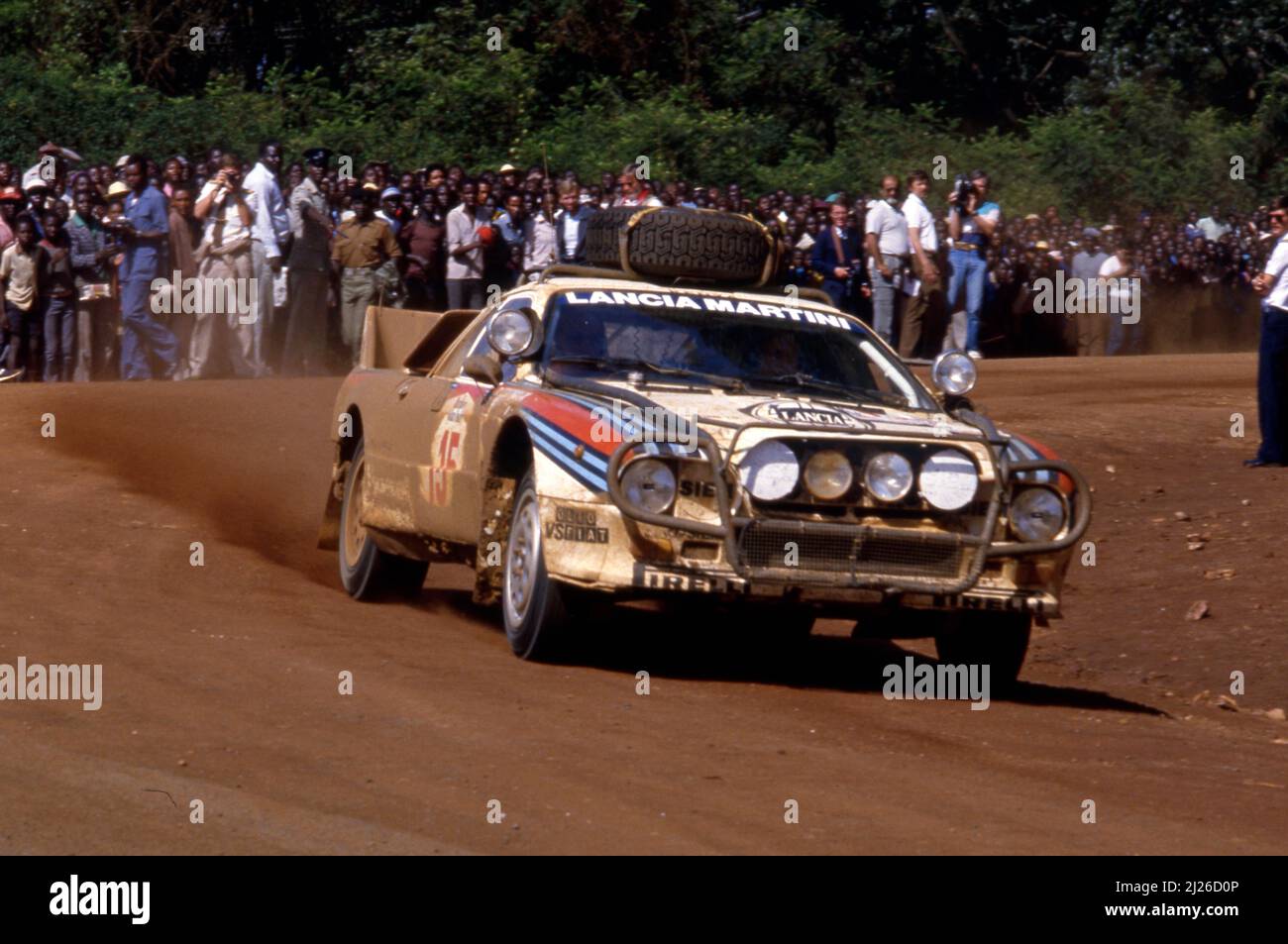 Vic Preston Jnr (EAK) John Lyall (EAK) Lancia Rally 037 GrB Lancia ...