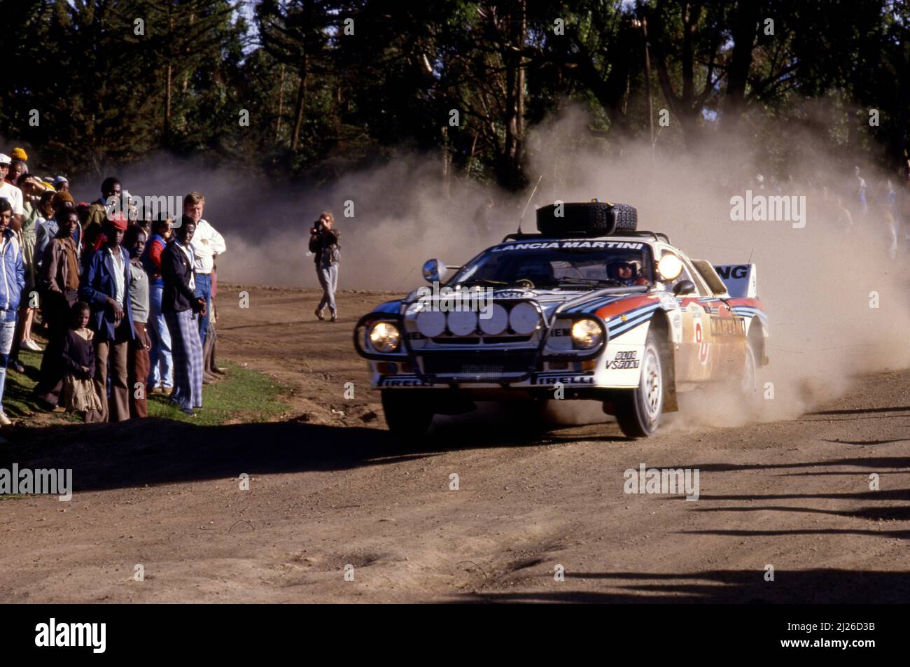Attilio Bettega (ITA) Maurizio Perissinot (ITA) Lancia Rally 037 GrB ...