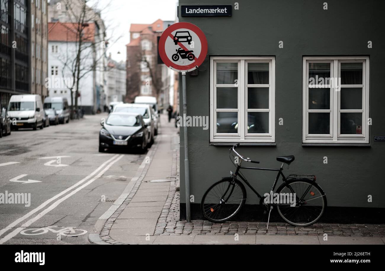 Pictures of daily life in the capital city of Denmark, Copenhagen Stock ...