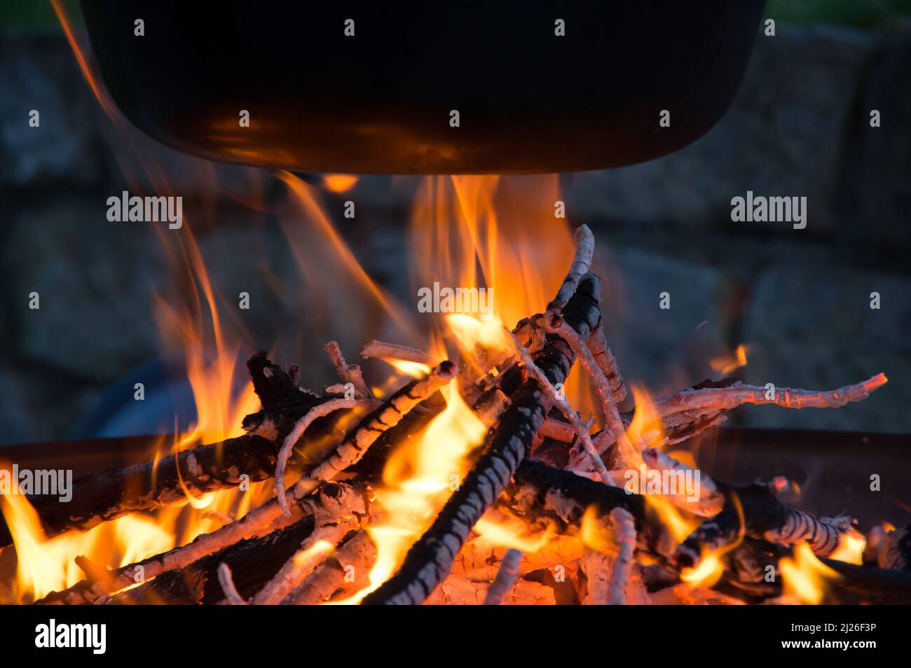 Fire bowl metal hearth hi-res stock photography and images - Alamy