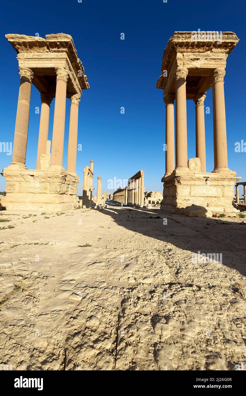 Syria. The ancient city of Palmyra. The tetrapylon Stock Photo - Alamy