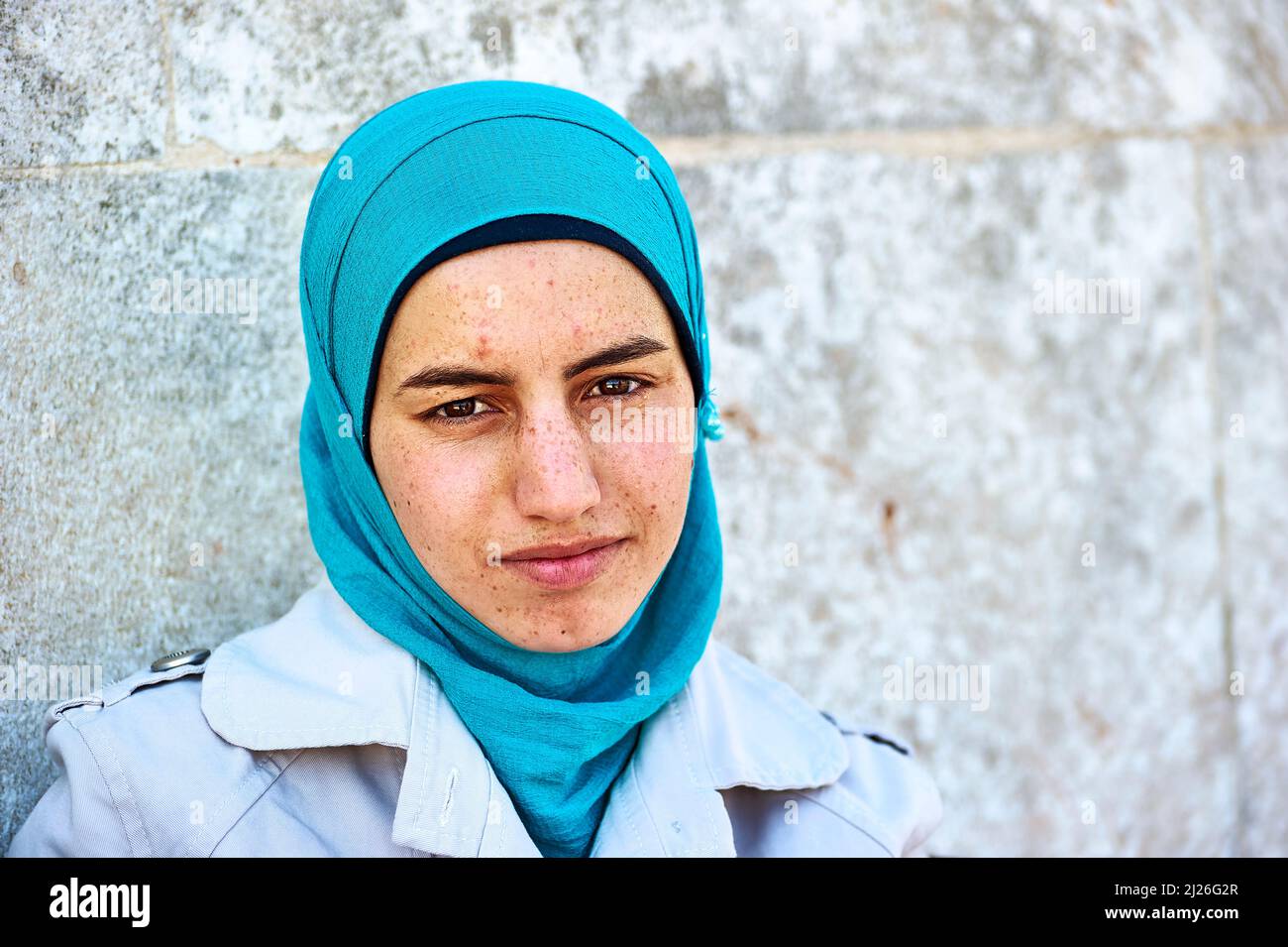Syria. Aleppo. Portarit of a girl Stock Photo - Alamy