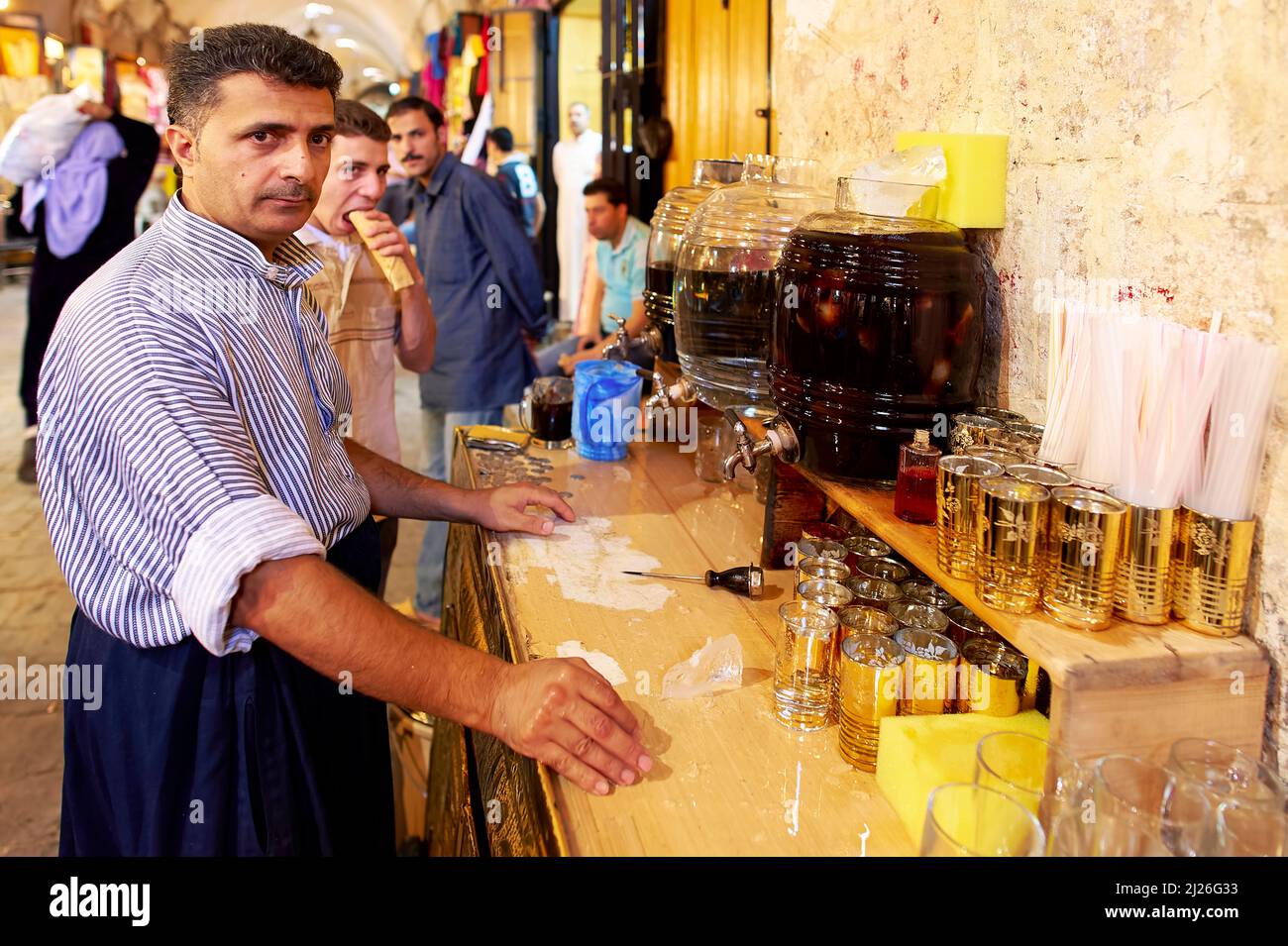 Women of aleppo hi-res stock photography and images - Alamy