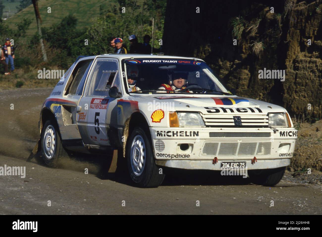 Timo Salonen (FIN) Seppo Harjanne (FIN) Peugeot 205 Turbo 16 GrB ...