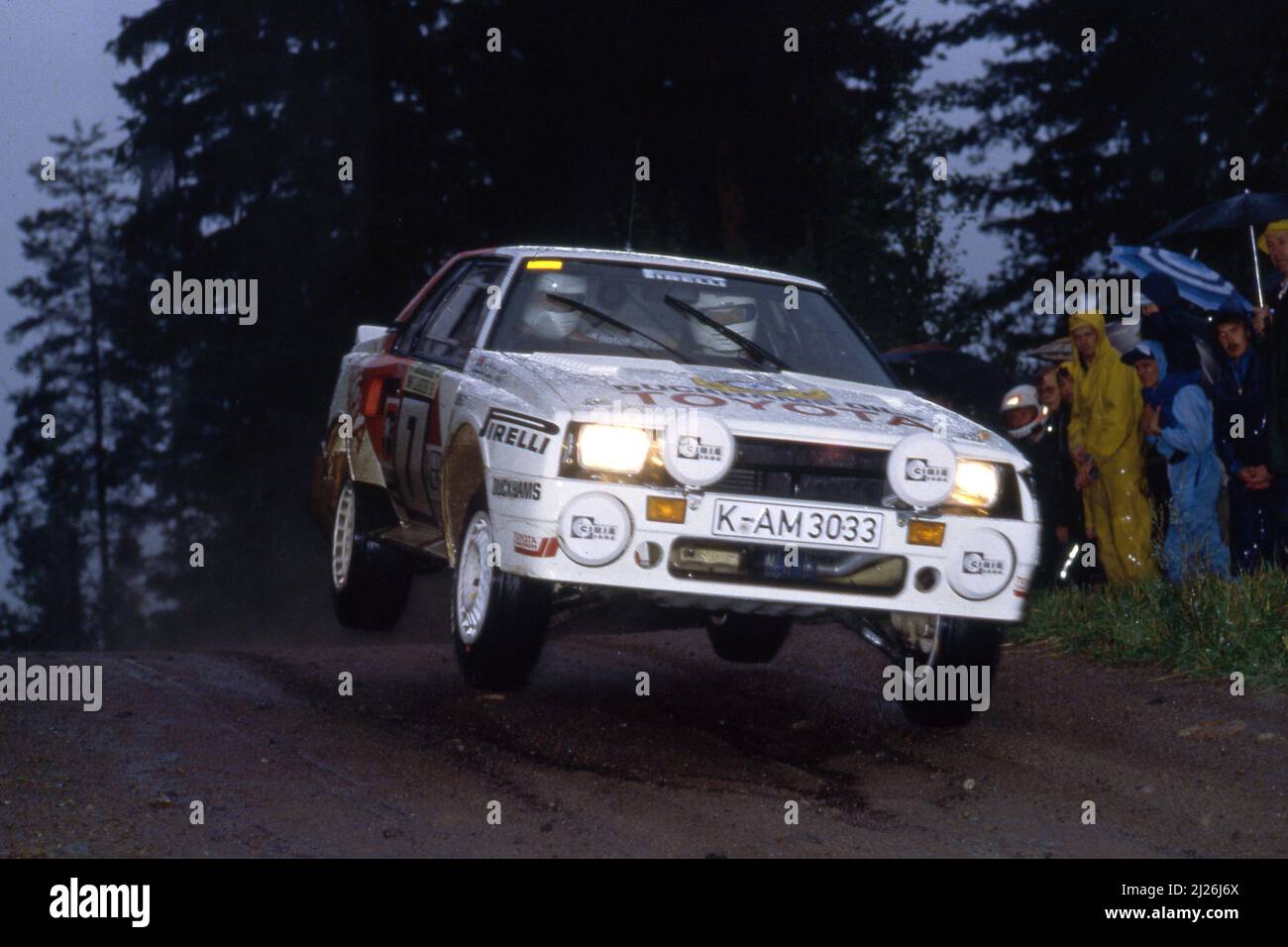 Juha Kankkunen (FIN) Fred Gallagher (GBR) Toyota Celica Twincam Turbo ...