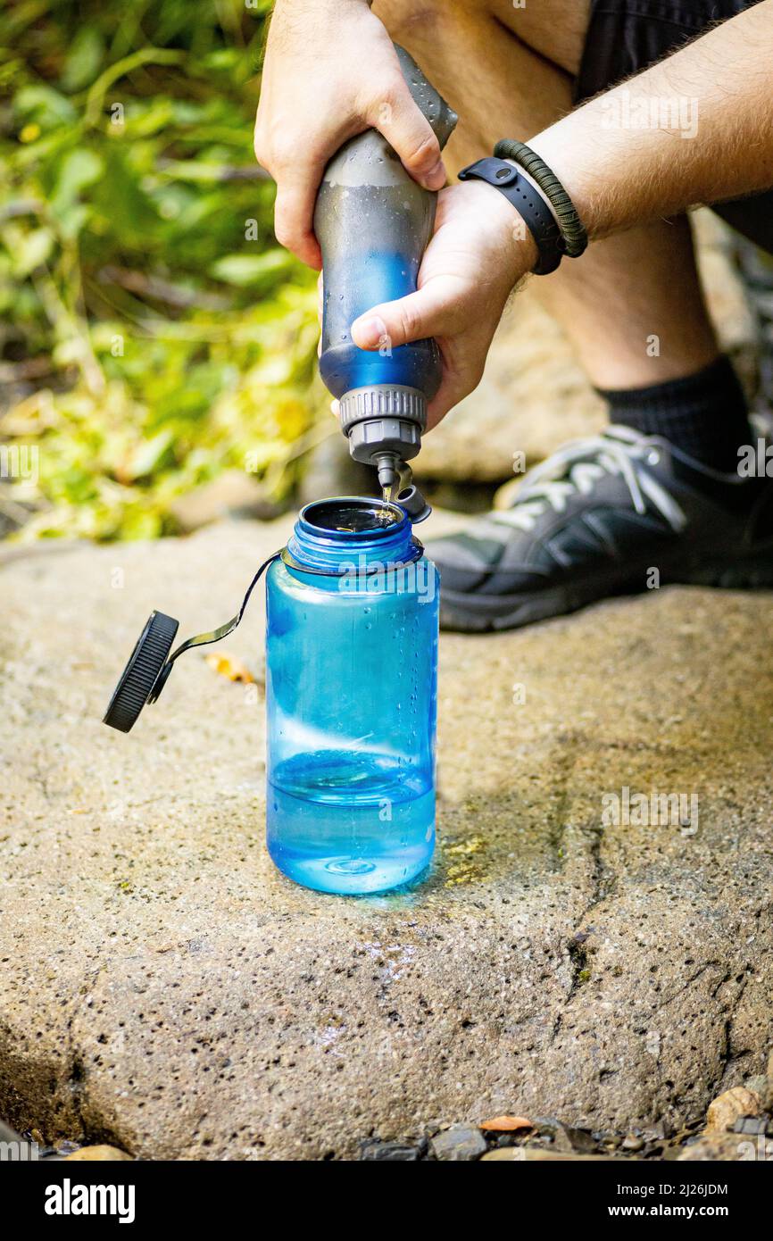 Bush craft water filter hi-res stock photography and images - Alamy