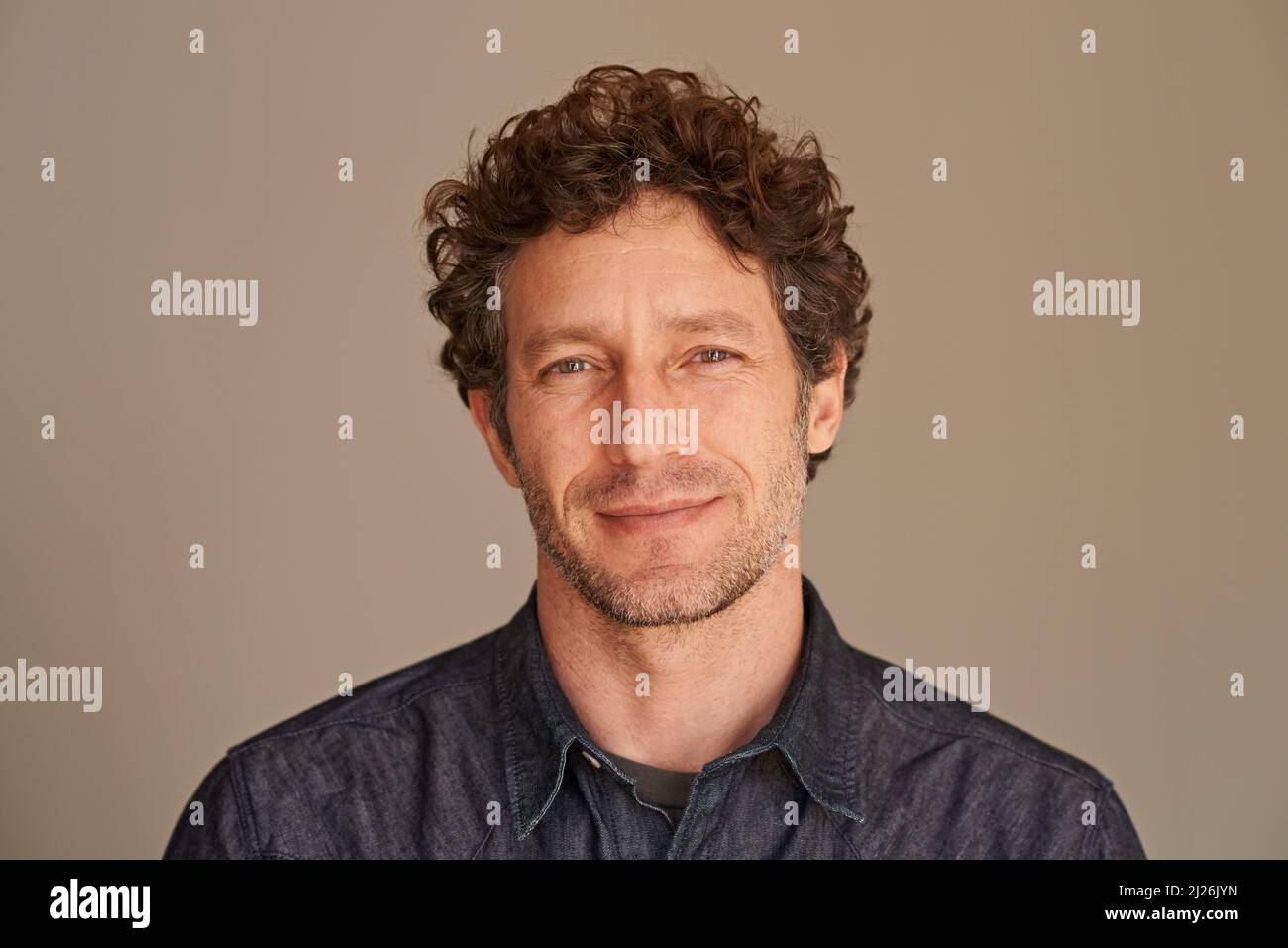 Portrait average man standing hi-res stock photography and images - Alamy