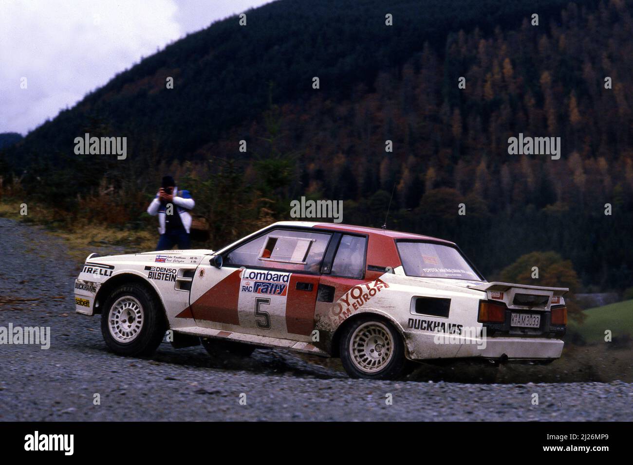 Juha Kankkunen (FIN) Fred Gallagher (GBR) Toyota Celica Twincam Turbo ...