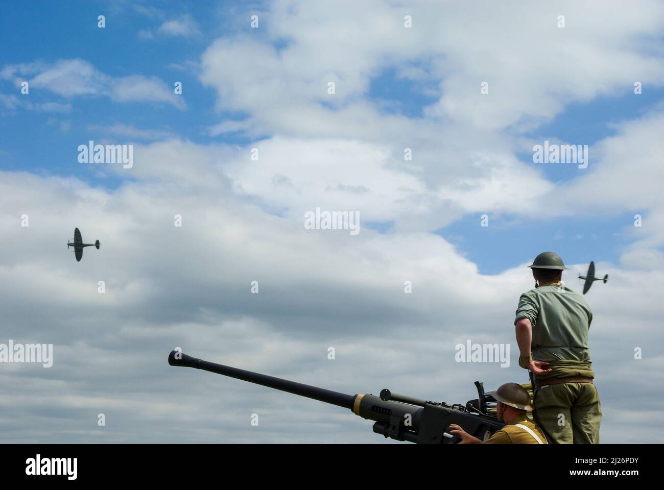 Bofors 40mm gun hi-res stock photography and images - Alamy