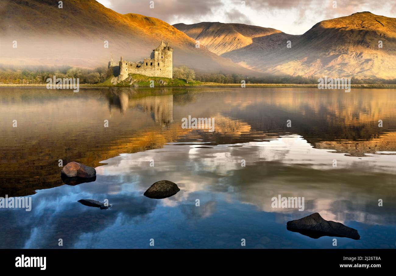 Kilchurn Castle at dawn Stock Photo - Alamy