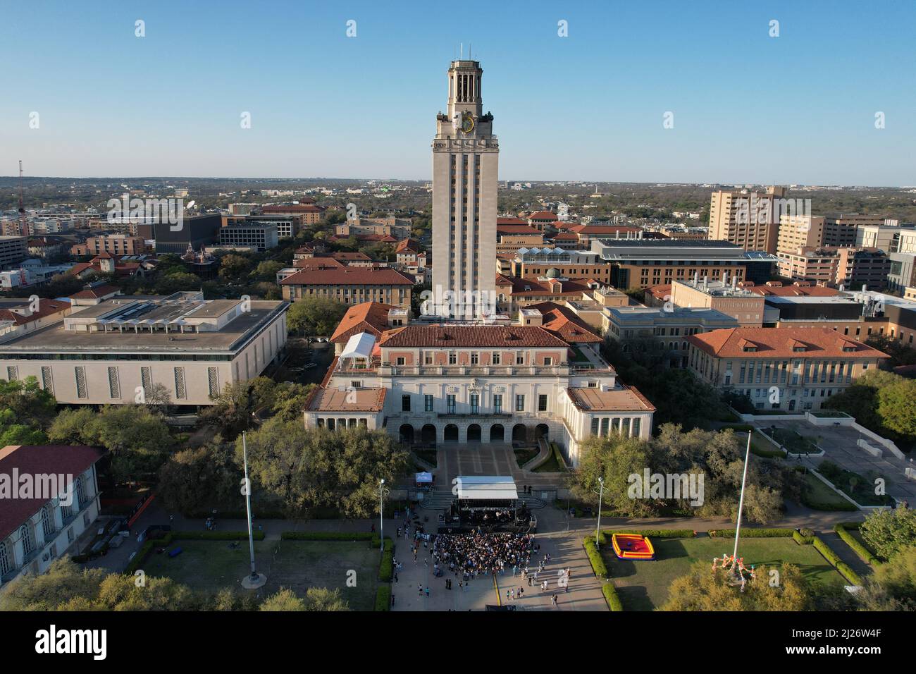 The UT Tower and Main Building on the University of Texas campus ...