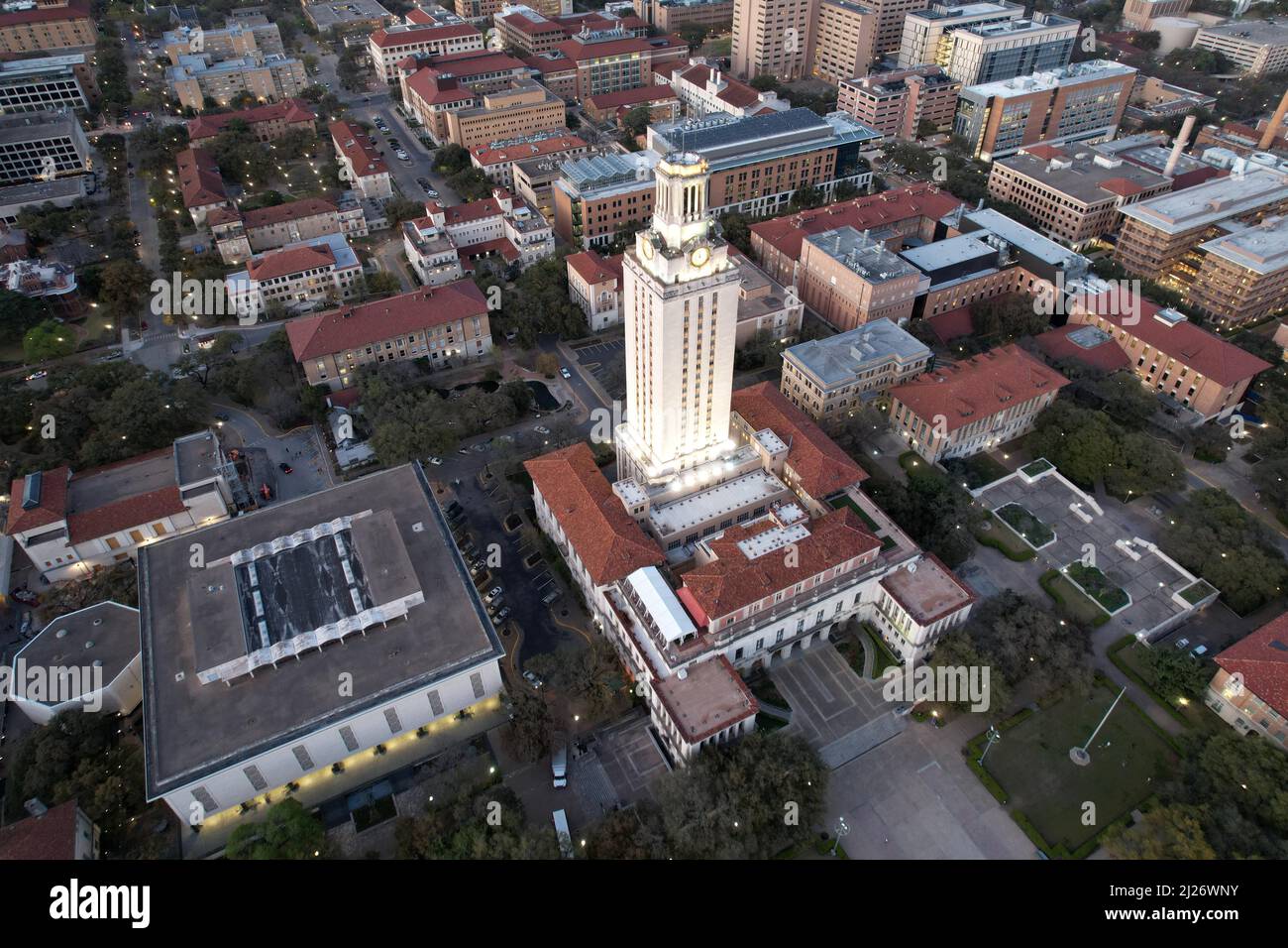 The UT Tower and Main Building on the University of Texas campus ...