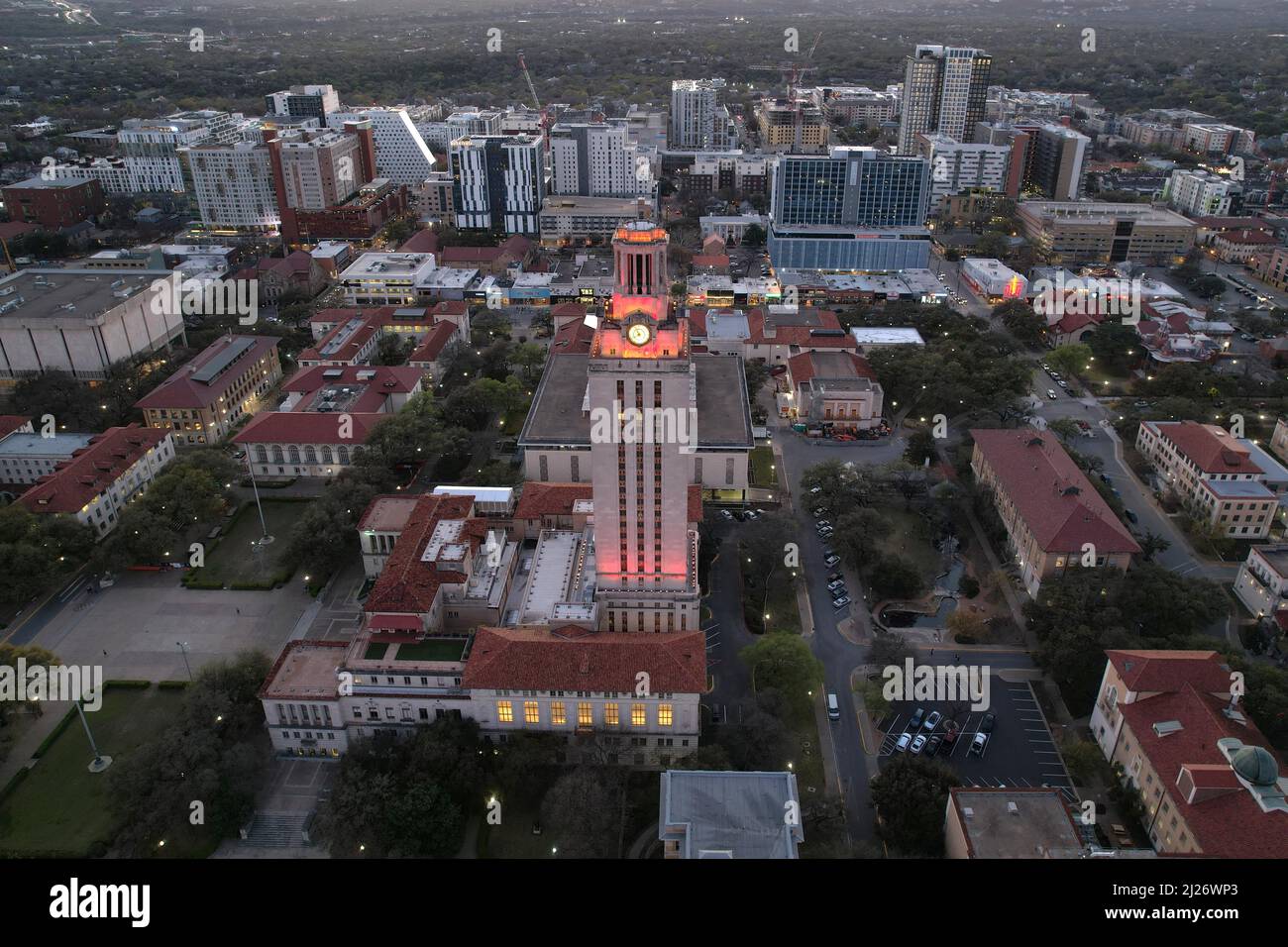 The UT Tower and Main Building on the University of Texas campus is ...