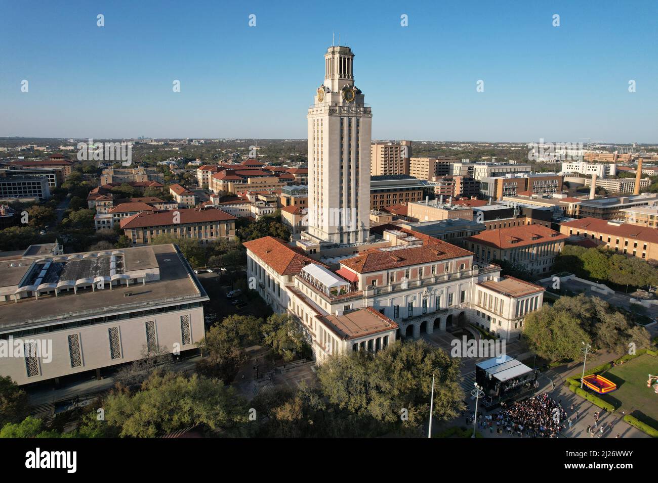 The UT Tower and Main Building on the University of Texas campus ...
