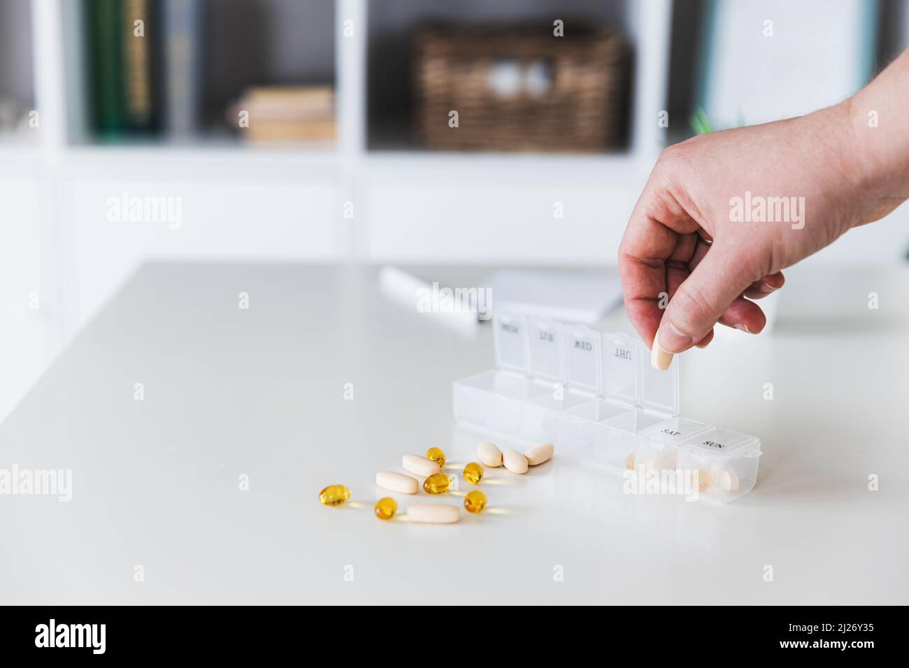 Hands sorting hi-res stock photography and images - Alamy