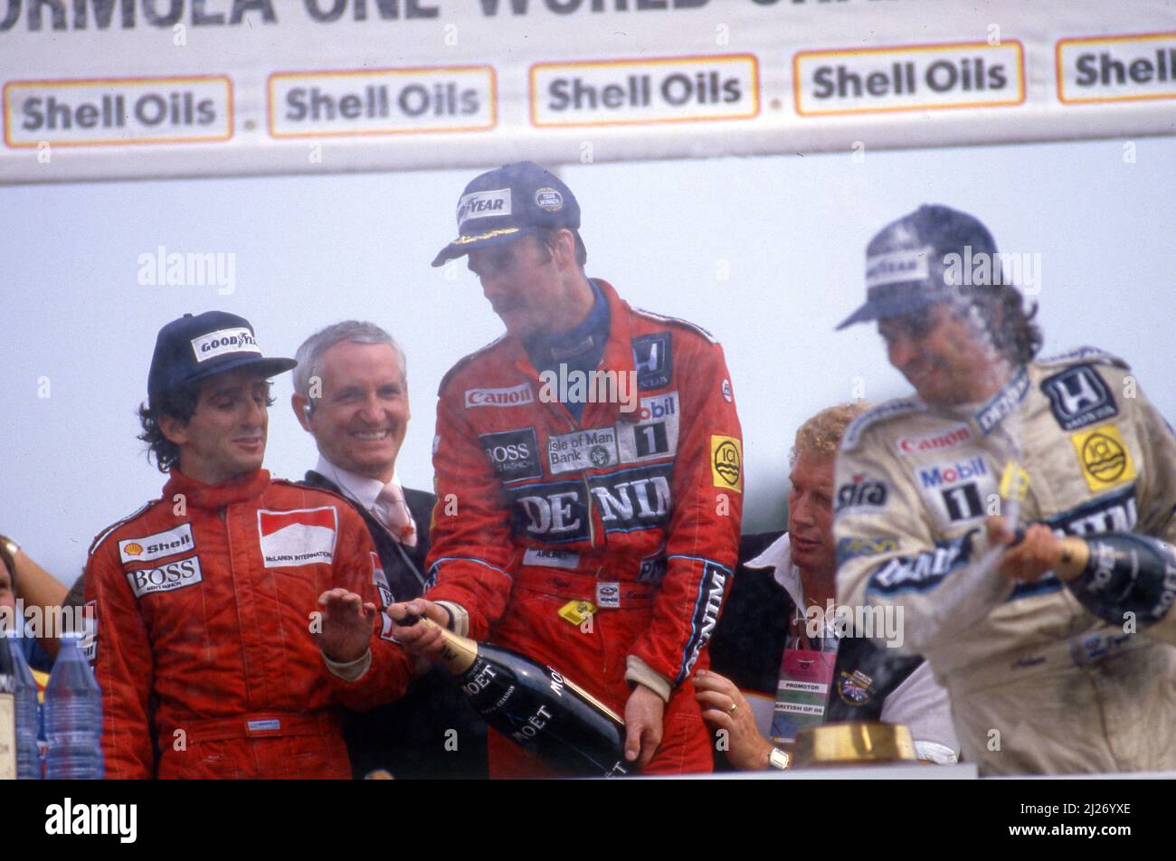 Alain Prost (FRA) McLaren 3rd position Nigel Mansell (GBR) Williams 1st ...
